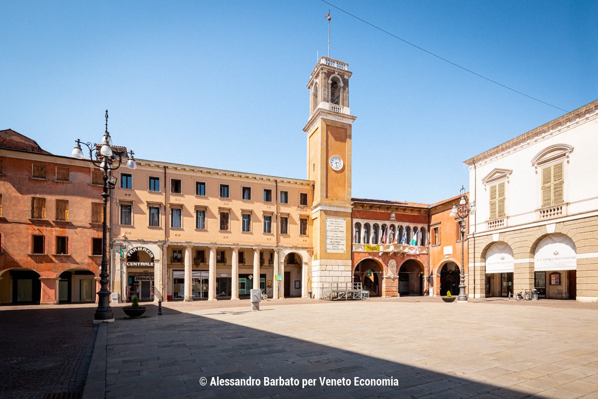 Rovigo, silenzi di frontiera in una città deserta: le immagini ai tempi ...