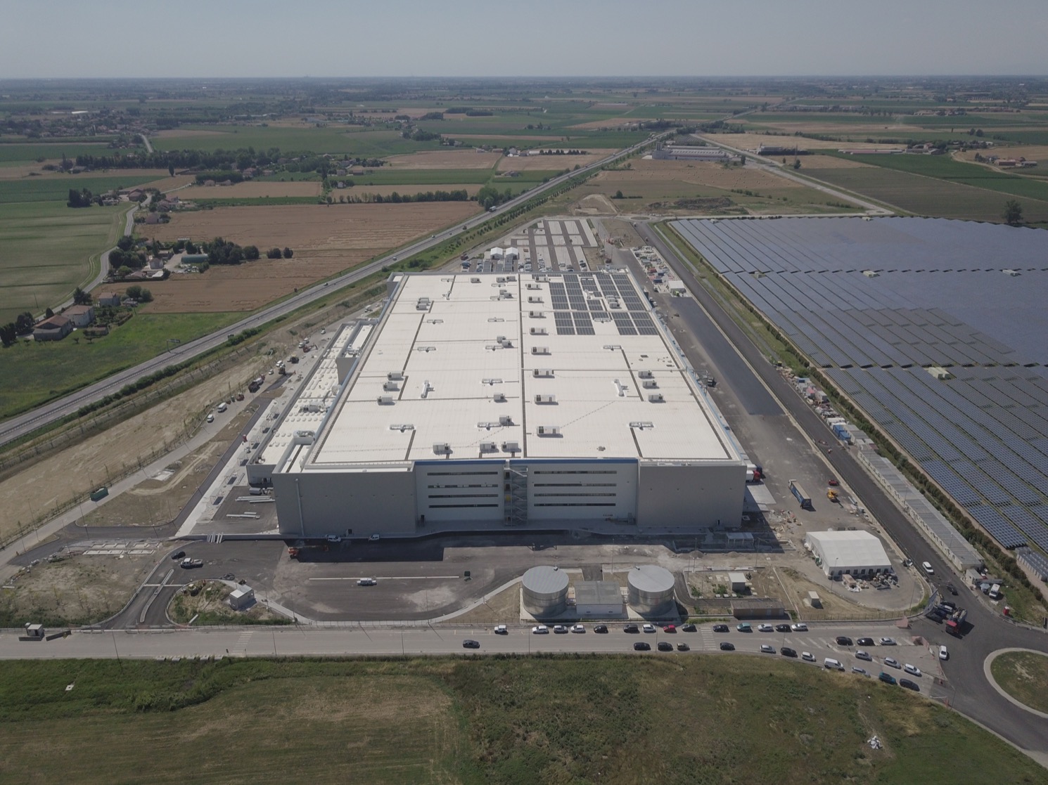 Amazon, apre il centro di distribuzione in provincia di Rovigo ...