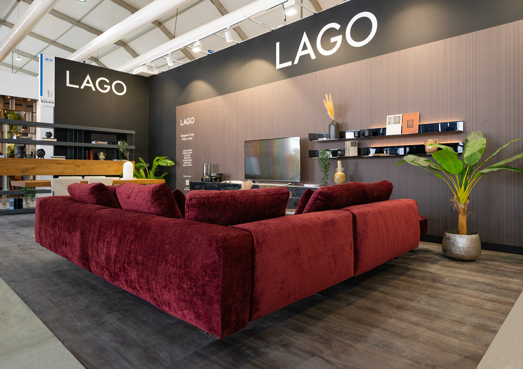 Lago a Downtown Design, principale fiera di settore del Medio Oriente ...